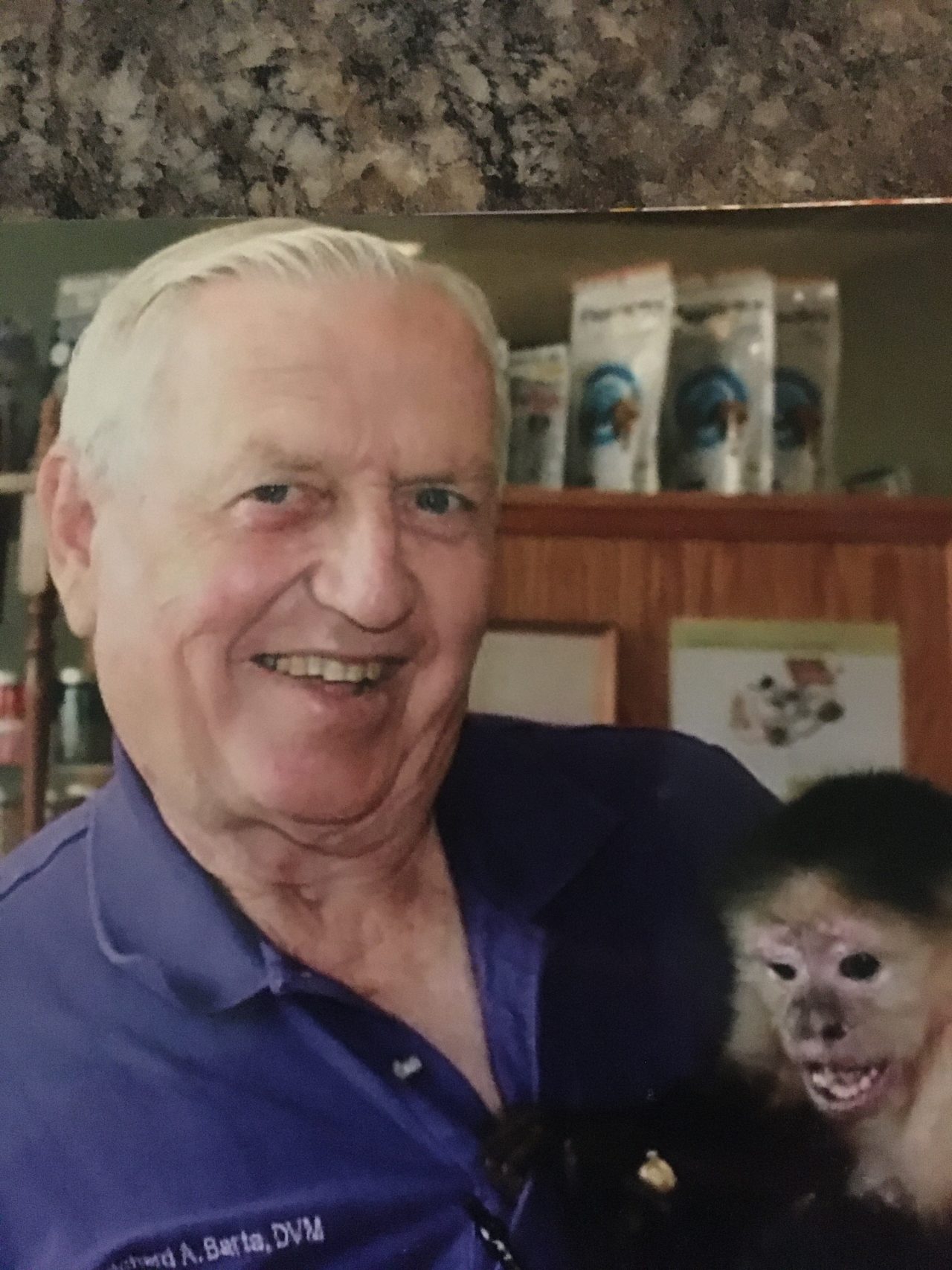 Independence, KS 67301 Veterinarian - Barta Animal Hospital